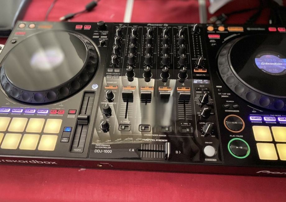 Pioneer DDJ-1000 DJ Controller Rekordbox