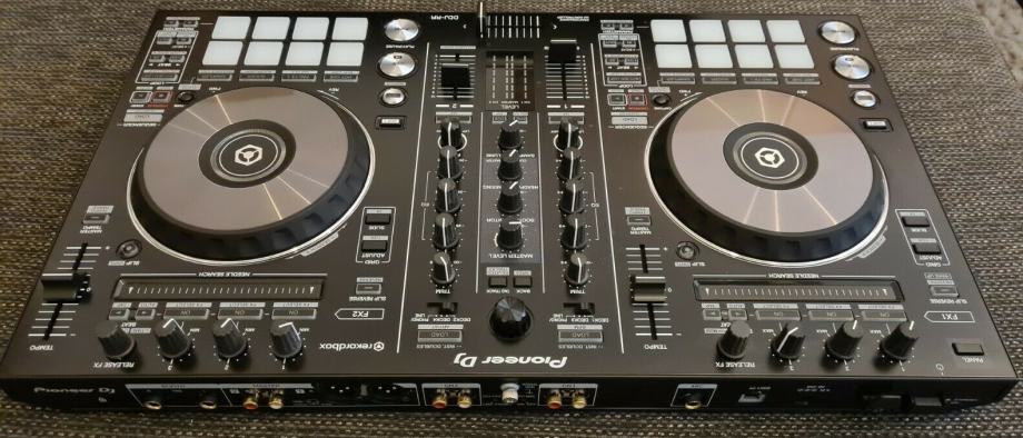 Pioneer DDJ RR - DJ Kontroler/Mixer + torba + licenca za Rekordbox