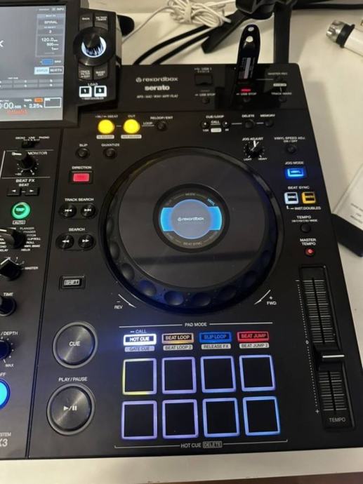 Pioneer DJ XDJ RX3 DJ