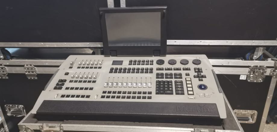 Martin M1 konzolu potpuno ispravnu u odličnom stanju s originalnim FC