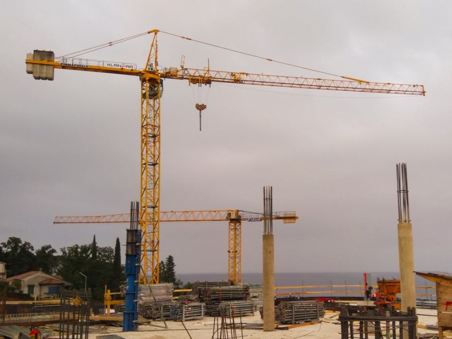 Stolpni gradbeni žerjav Potain SP125B