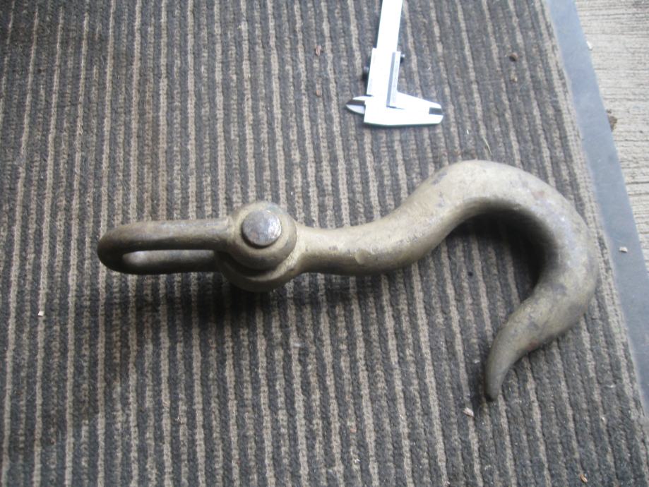 Večji kavelj