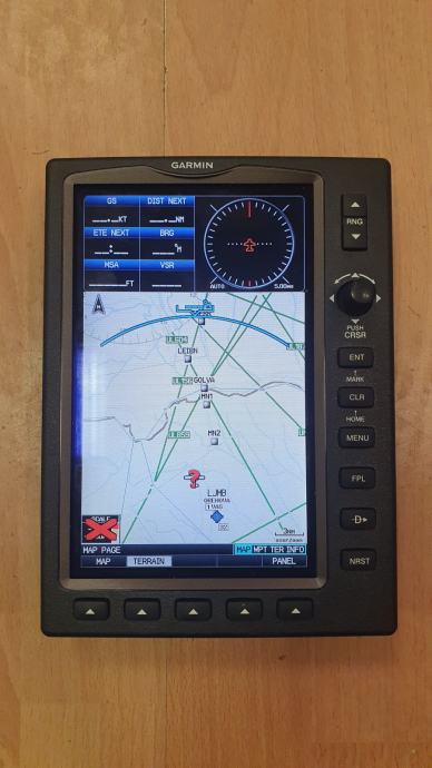 Prodam GARMIN navigacijo za letalo GPSMAP 695
