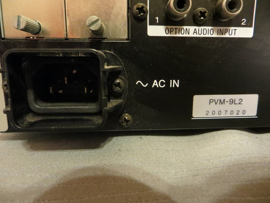 Studijski video monitor Sony Trinitron PVM-9L2