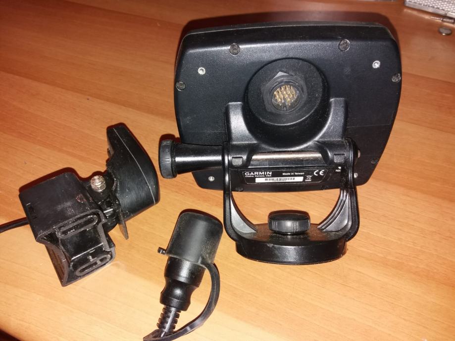 GARMIN fishfinder 140