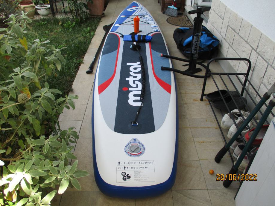 sup deska mistral race 381- 12-6- nov- 370-euro