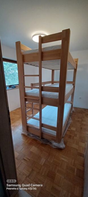 3 nadstropni pograd, Bukev