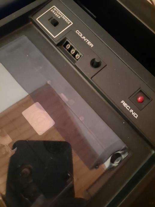 GRAMAFON KASETOFON IN RADIO,BENYTONE Model M9130L