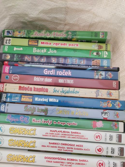 DVD risanke za otroke 22 komadov