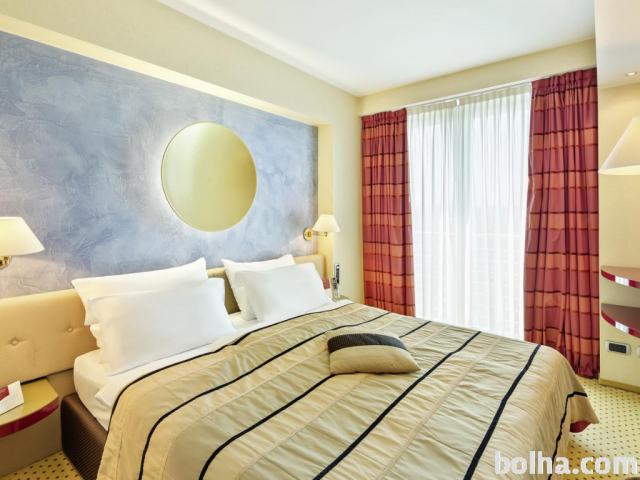 Hotelske sobe, kompletno pohištvo, postelje, omare,mize...