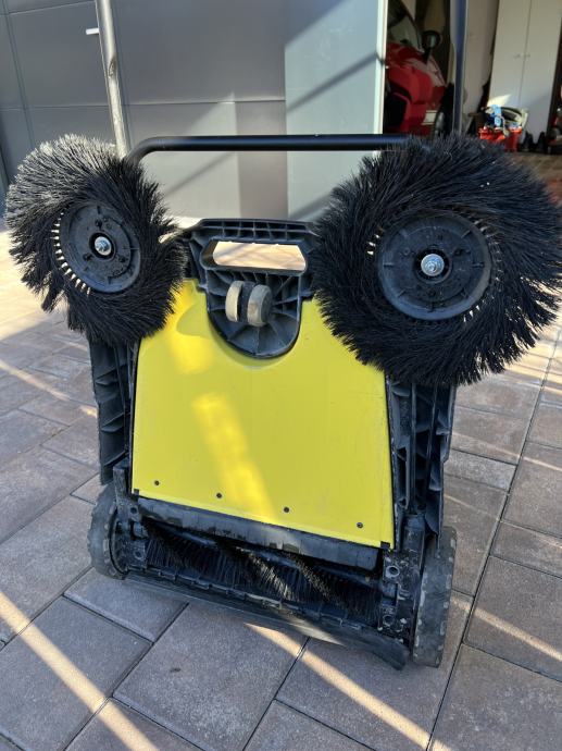 Karcher pometač S650 sesalec stroj za pometanje