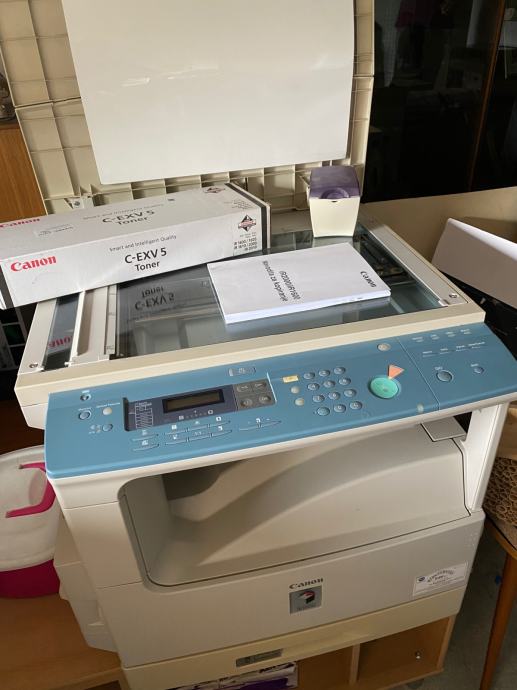 Kopirni stroj Canon IR1600