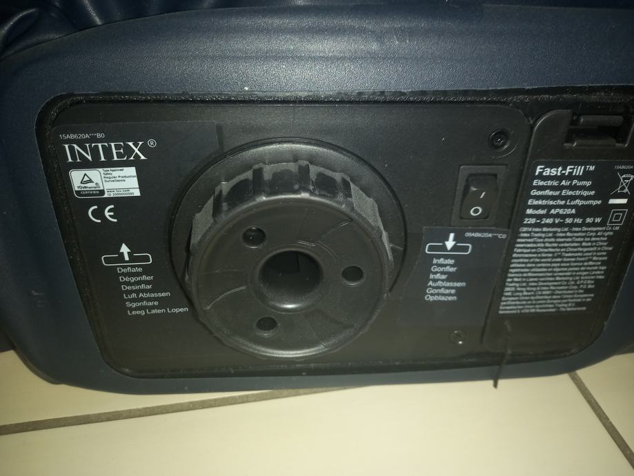 NAPIHLJIVA POSTELJA LEZISCE INTEX AP620A
