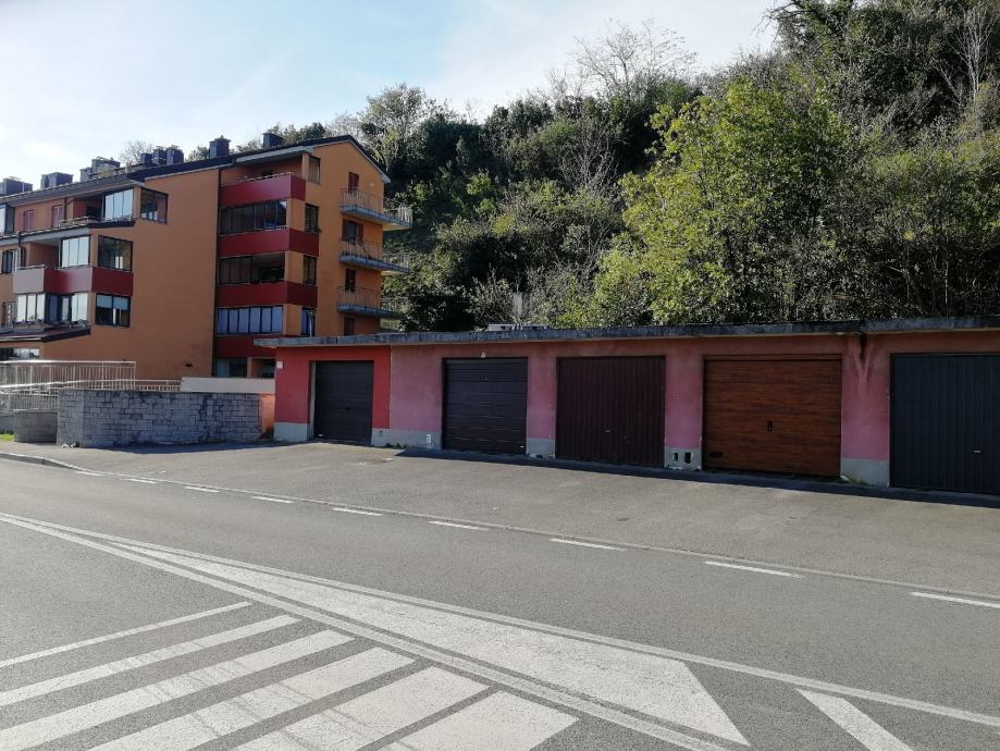 Oddaja garaže cesta na Markovec