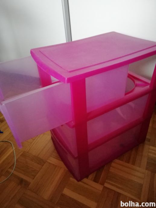 Pink roza plastični predalnik s 3 predali