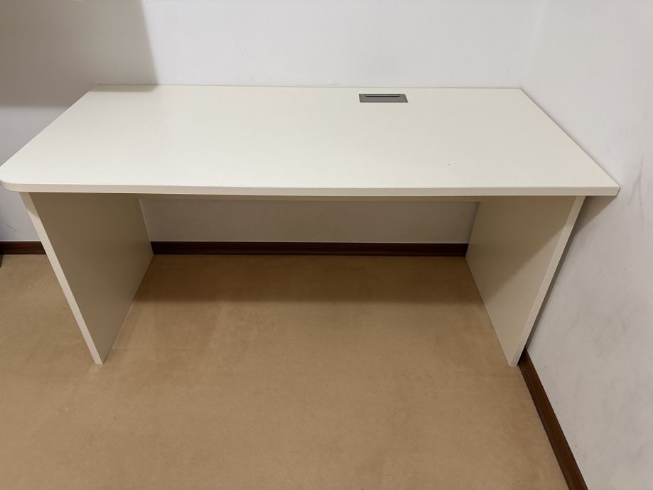 Pisalna miza (mizarsko delo)