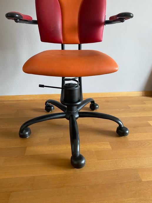 Pisarniški stol Spinalis