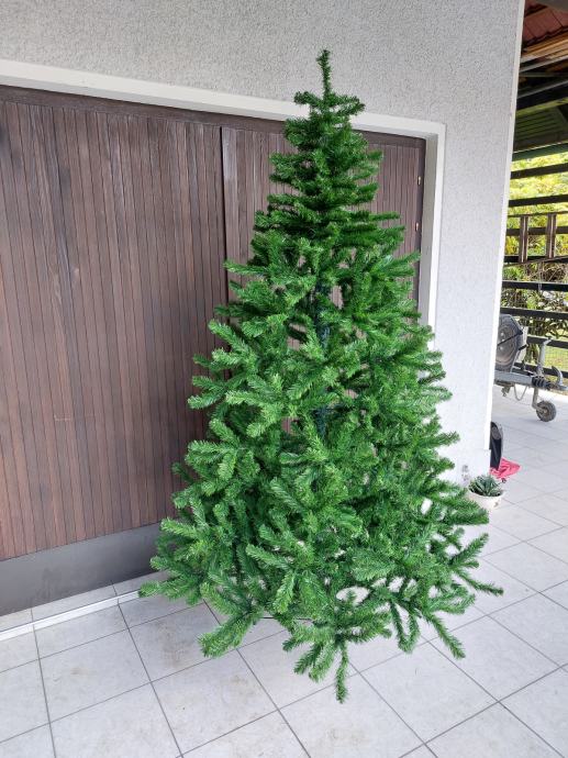Prodam novoletno jelko
