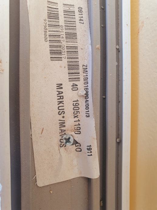 PVC okvir za dvojno okno s pripadajočimi okni