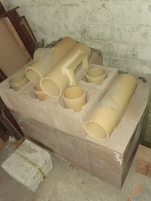 Schiedel dimnik tuljava v kompletu.