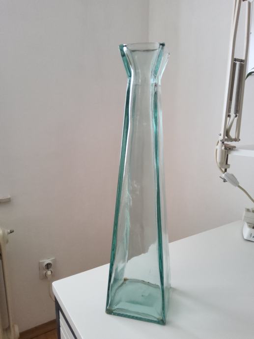 Vaze steklene