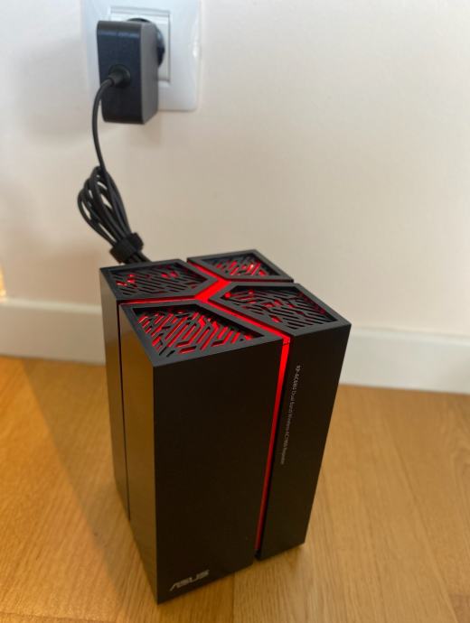 ASUS RP-AC68 AC1900 WiFi5 dostopna točka ojačevalec extender repeater