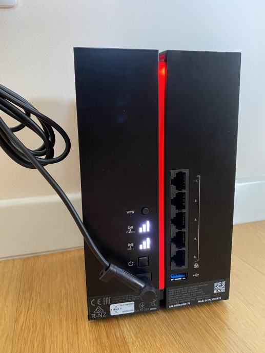 ASUS RP-AC68 AC1900 WiFi5 dostopna točka ojačevalec extender repeater