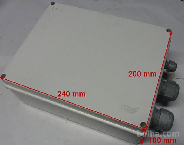 ELEKTRO doza NADOMETNA 250 x 200 z uvodnicami Brez pokrova