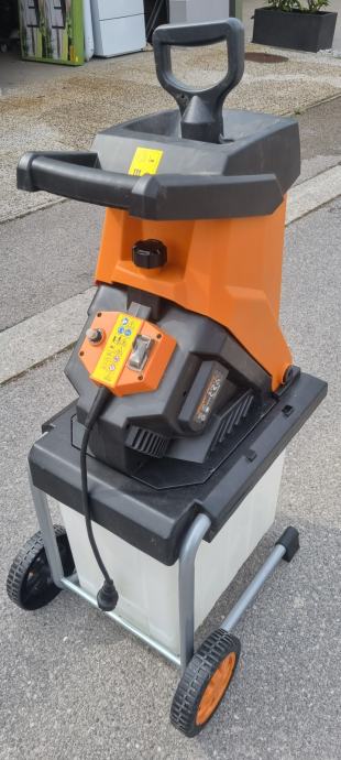 Električni sekljalnik / drobilec vejevja Villager VC 2500