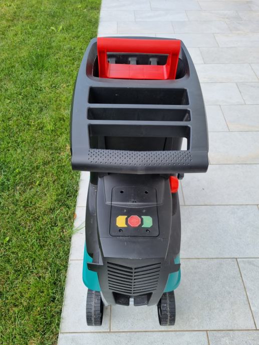Drobilnik vej Bosch Axt 25 TC