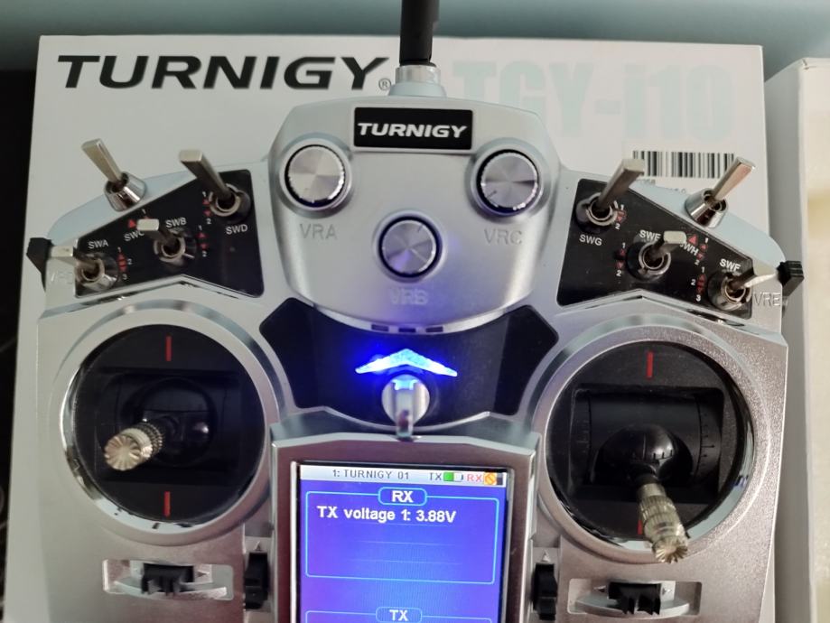 Turnigy TGY-i10 10-kanalni 2,4 Ghz oddajnik+ sprejemnik TGY iA10 & iA6