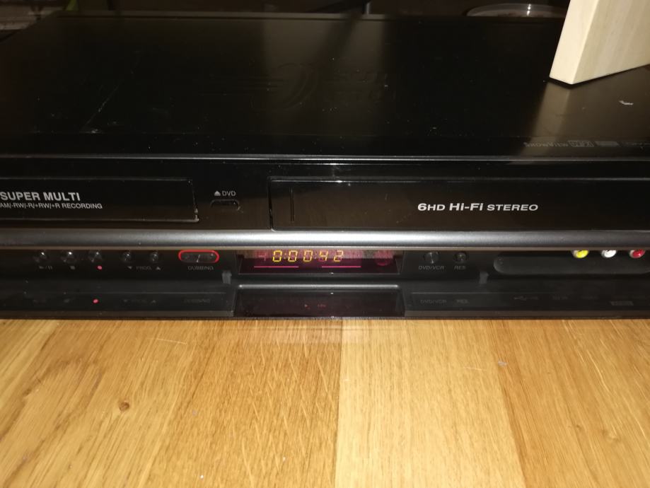 Dvd/vhs kasete silva schnider predvajalnik z USB +scart