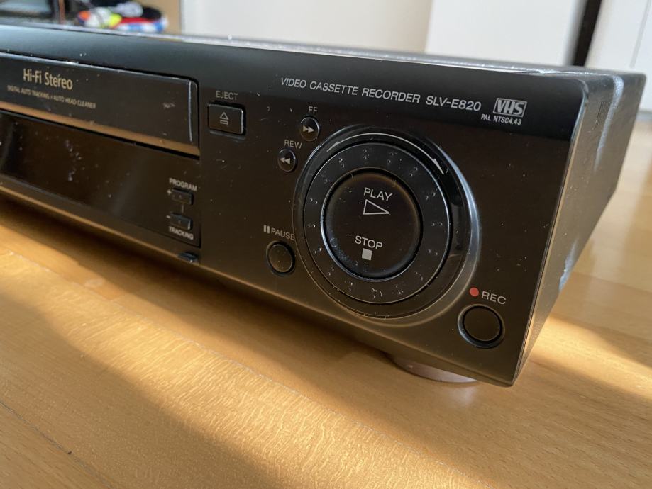 video recorder Sony SLV -E820