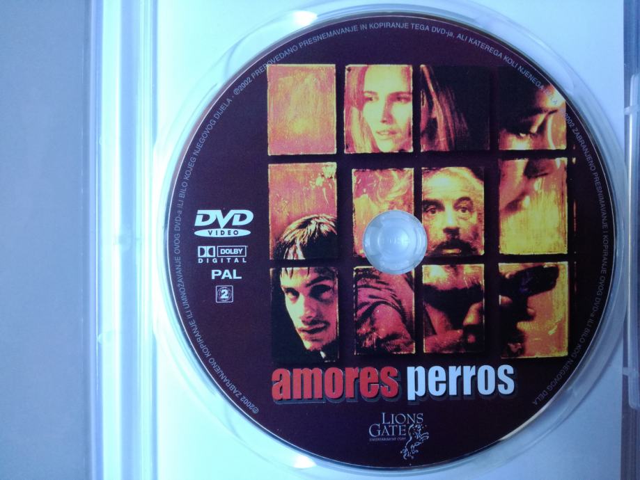 Amores perros (2000) Kultni film