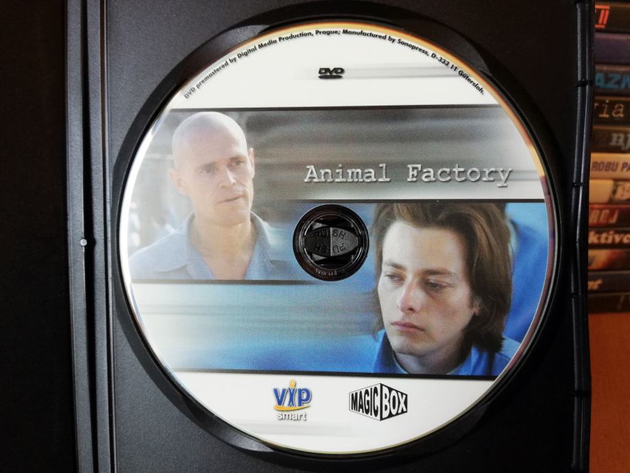 Animal Factory (2000)