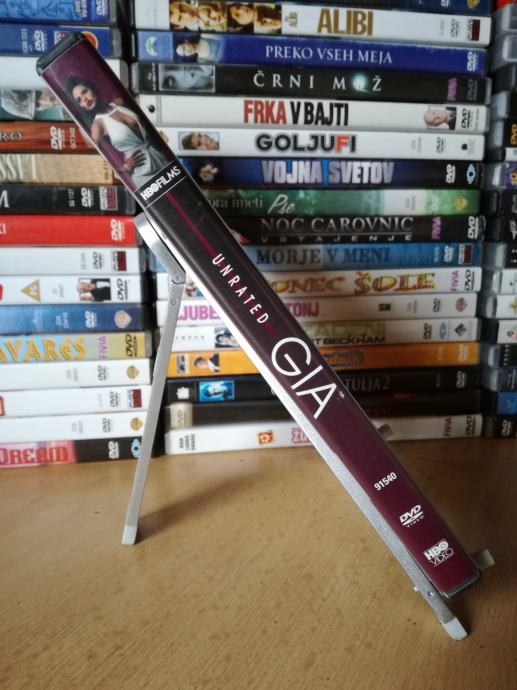 Gia (1998) Unrated / Angelina Jolie - film kjer pokaže vse...