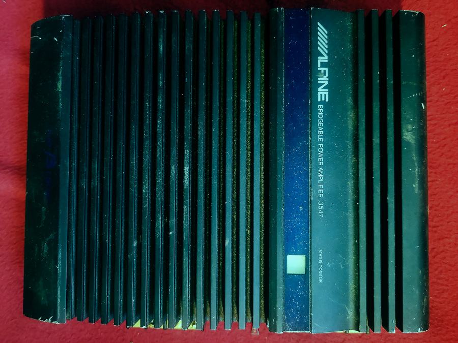 ALPINE 3547 Ojačevalec