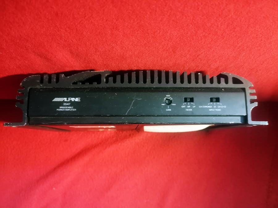 ALPINE 3547 Ojačevalec