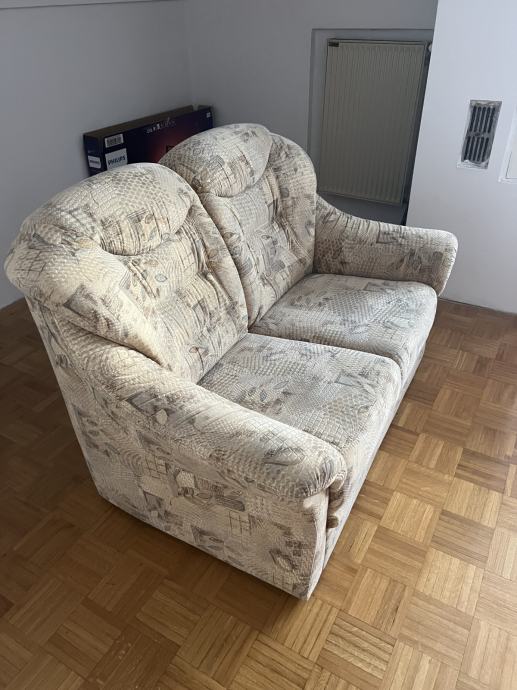 Dvosed + raztegljiv elektricni fotelj