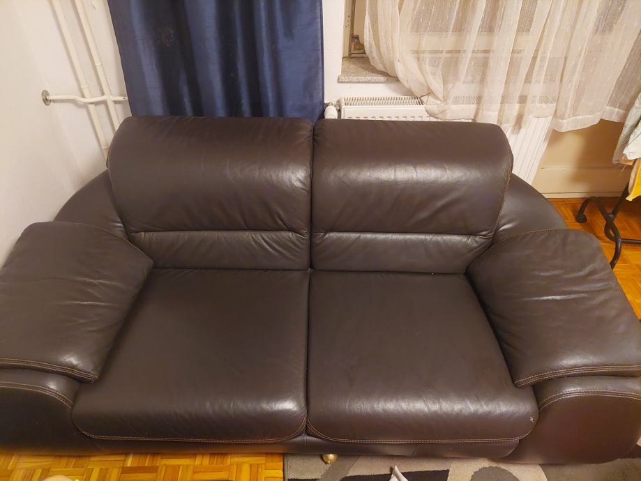 Usnjen dvosed 190cm dolzina sirina 90cm
