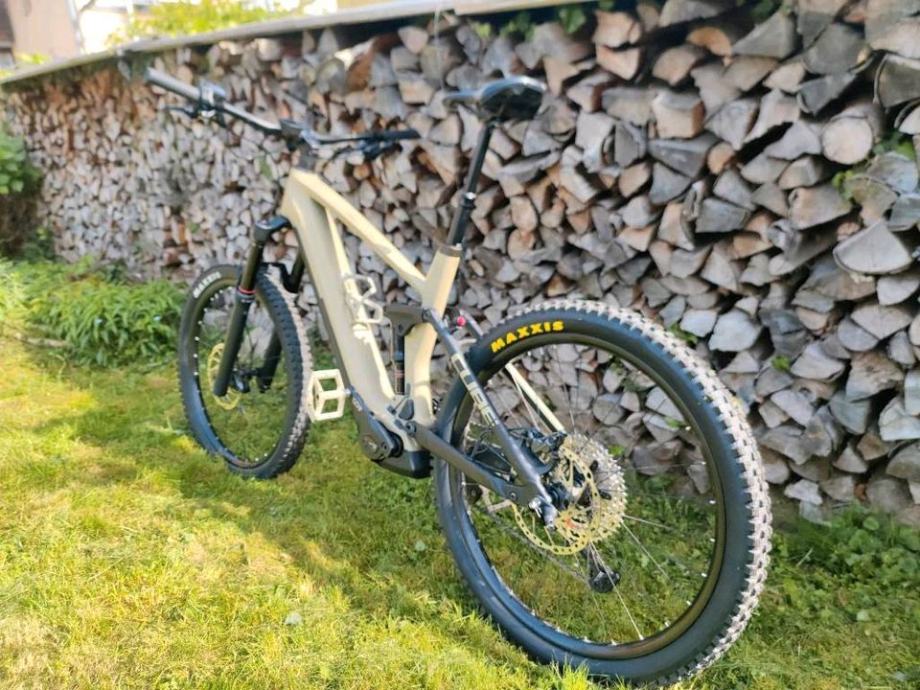 Cube Stereo Hybrid 160 HPC SL 750 Električno gorsko kolo