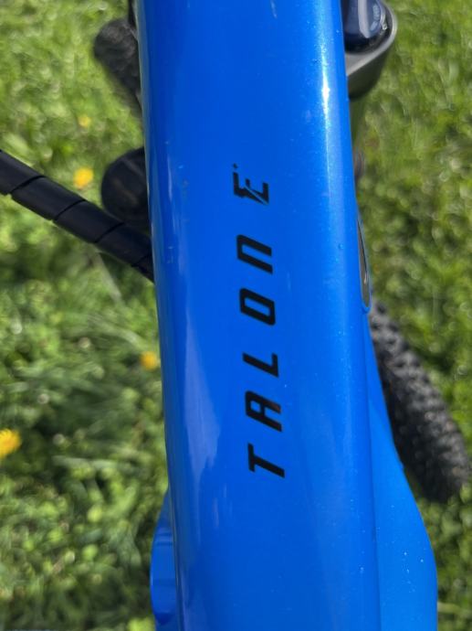 E-kolo GIANT TALON E+2, 29“, 25km/h, Baterija: 500Wh, M, KOT NOV