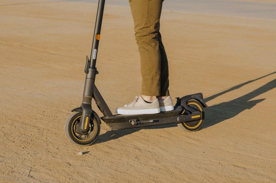 NOVI Električni Skiro Segway Ninebot Max G2E