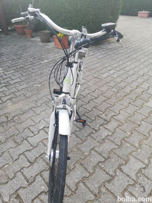 ELEKTRIČNO KOLO - 2 KOMADA