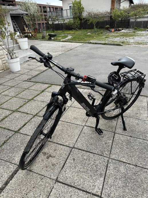 Električno kolo apache matto tour E5
