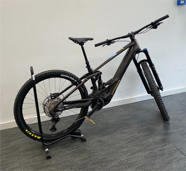 Električno kolo Orbea Wild M10 Cosmic Carbon M& L 1700 Električna kolo