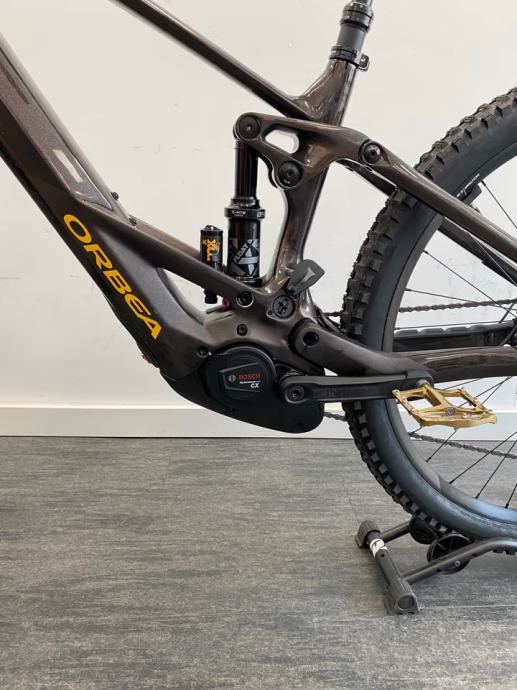 Električno kolo Orbea Wild M10 Cosmic Carbon M& L 1700 Električna kolo