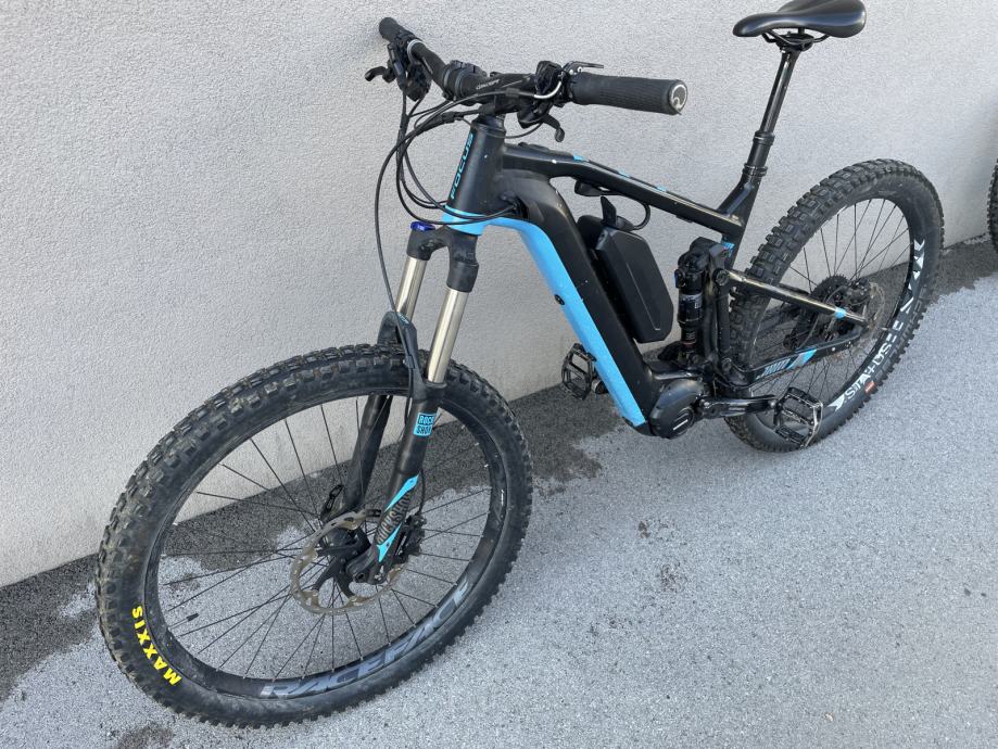 Focus Jam2 2017, baterija 376 + 376 Wh, nov motor (garancija 2 leti)