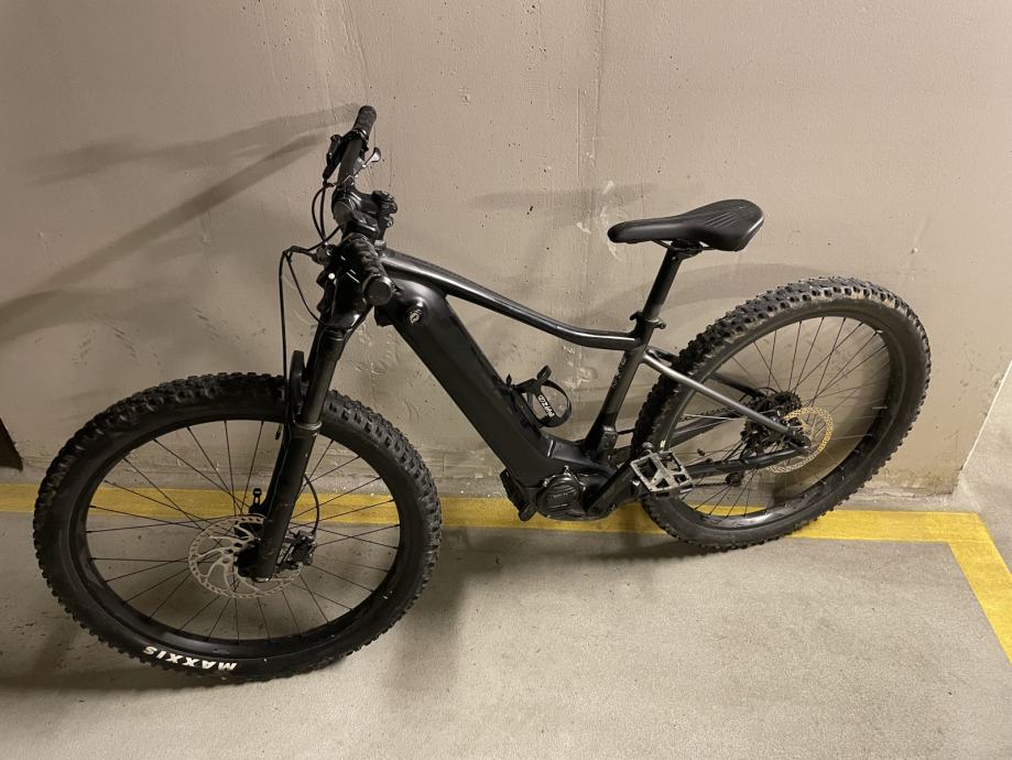 Giant Fantom E+2 Pro 27,5 - velikost S
