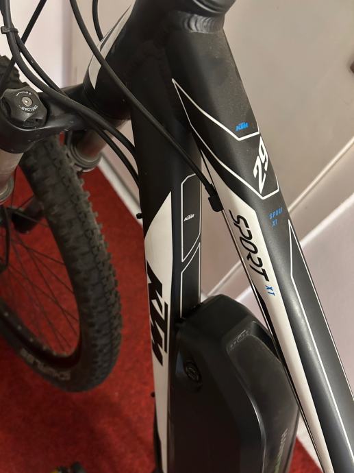 KTM race predelano elektricno kolo